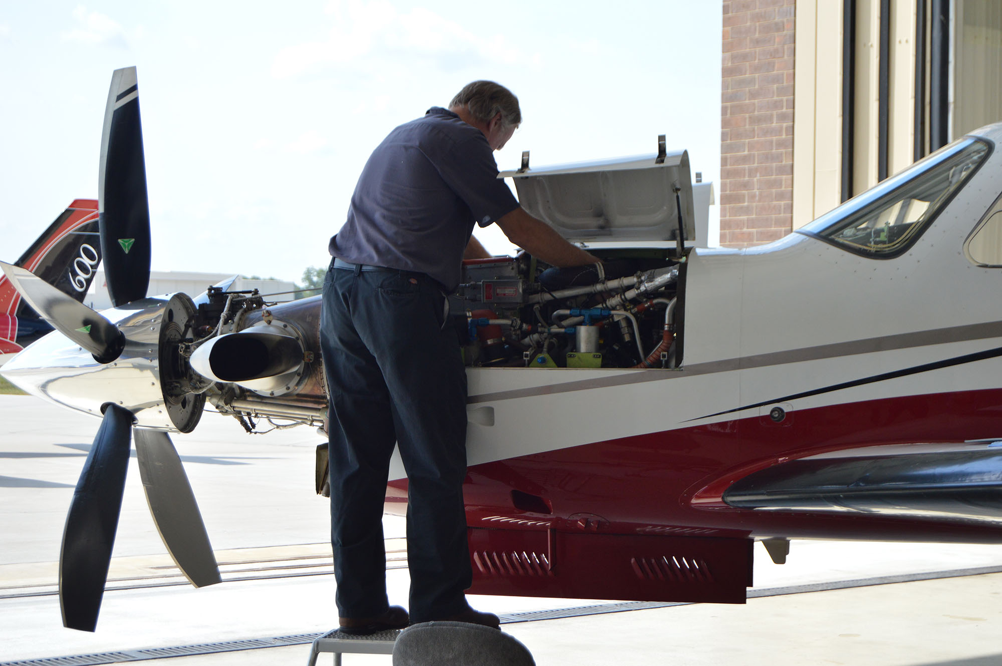 Des Moines Flying Service Inc. | Piper Aircraft