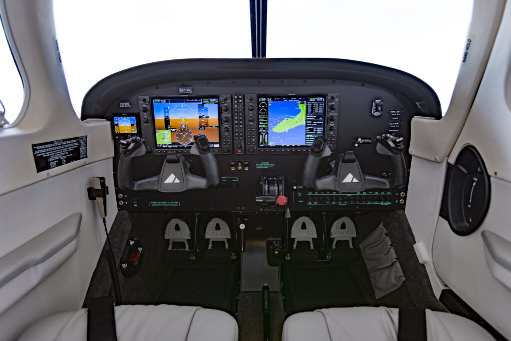 Spotlight on the Piper Archer LX | Piper Aircraft