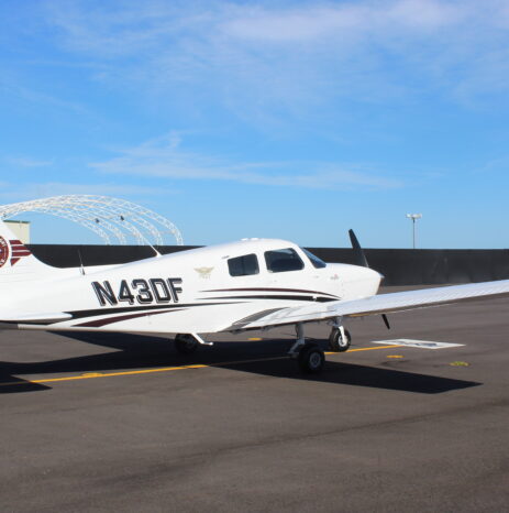 Piper Introduces the New Pilot 100 and Pilot 100i Trainer Aircraft ...